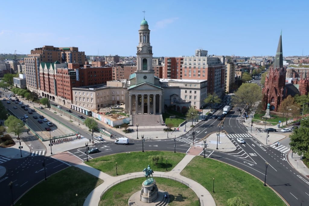 Romantic Washington DC Hotels That Are Sexy As Hell - Getaway Mavens