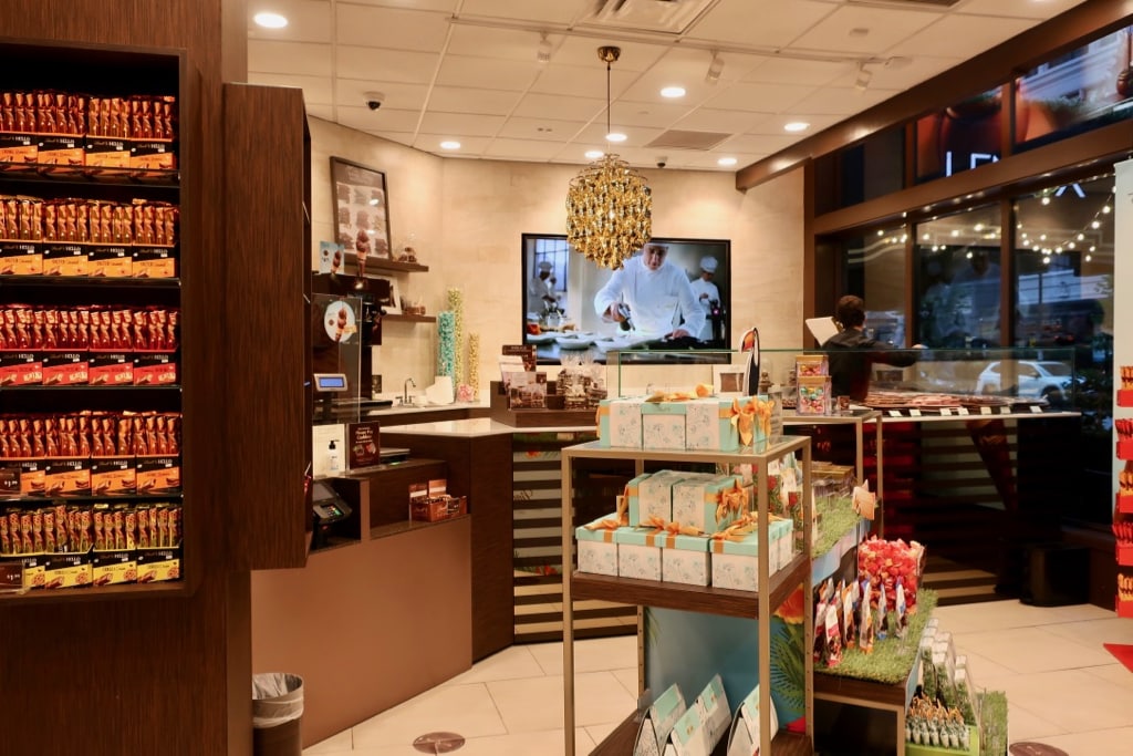 Boston MA: A Terrific Girlfriend Shopping Getaway - Getaway Mavens