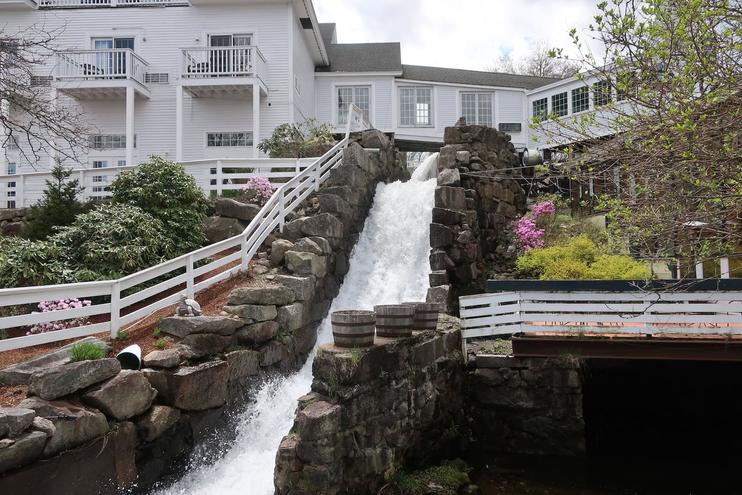 Mill Falls at the Lake NH: A Review
